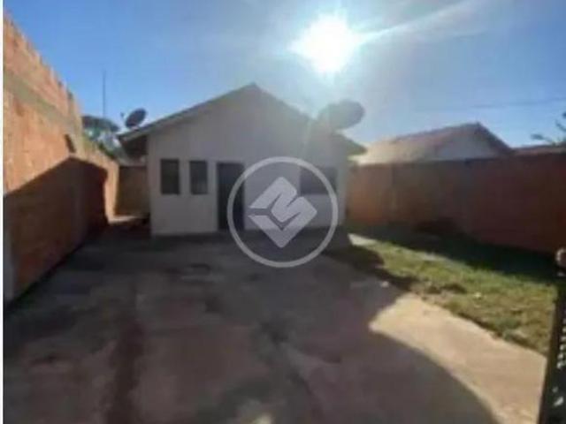 VENDO UMA CASA SENDO 02 QUARTOS BANHEIRO SOCIAL R$: 210.000,00 BAIRRO JARDIM IMPERIAL CUIABÁ MT