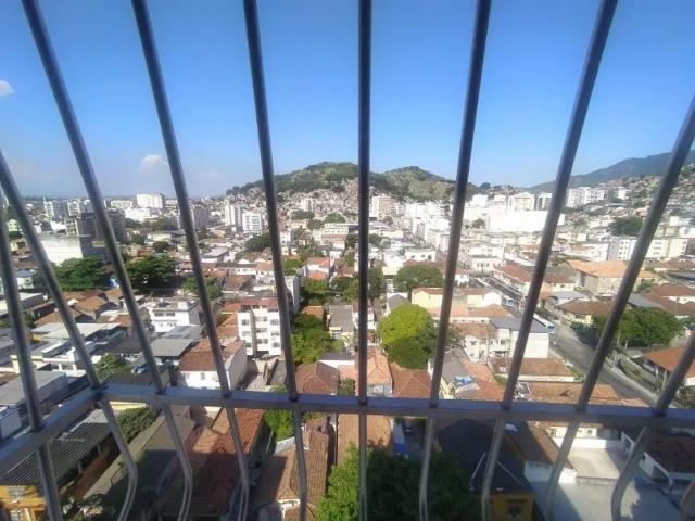 Vendo urgente apartamento amplo 72m², 2 qtos, suíte, vaga