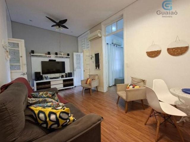 Vendo ampla Casa geminada de 2 domitorios com terceiro reversível na Vila Mathia