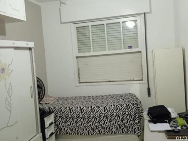 Vendo amplo Apartamento de 2 dormitórios, suíte, dependência completa e 2 vagas