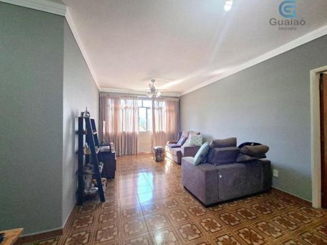 Vendo amplo Apartamento de 2 dormitórios, suíte e garagem demarcada no Campo Gra