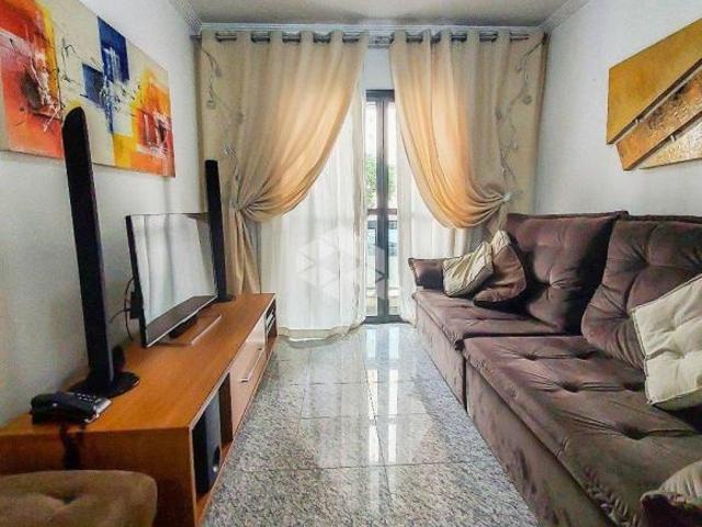Vendo Amplo Apartamento na Ragião do Anália Franco