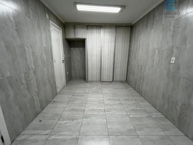 Vendo amplo Sobrado de 3 dormitórios, Edícula, quintal e garagem no Embaré em Sa