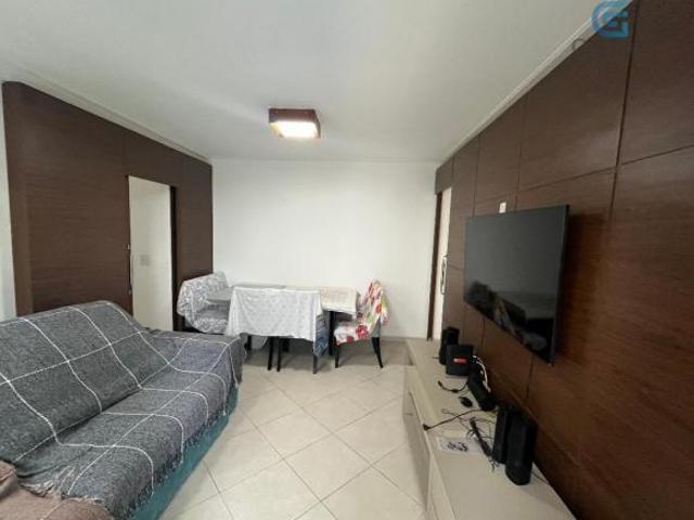 Vendo apartamento 2 dormitorios, sendo uma suíte,Bairro Ponta da Praia, Santos