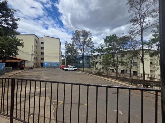 VENDO APARTAMENTO 2 QUARTOS BAIRRO JAQUELINE COM BANCADA EM GRANITO E BOX NO BANHEIRO