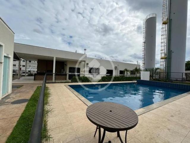VENDO APARTAMENTO 2 QUARTOS NA REGIÃO DA COCA COLA, NA AVENIDA MARIO ANDREAZA 1 LANCE DE ESCADA R$18