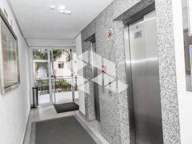 Vendo Apartamento 3 dormitorios com suite e vaga escriturada Andar alto