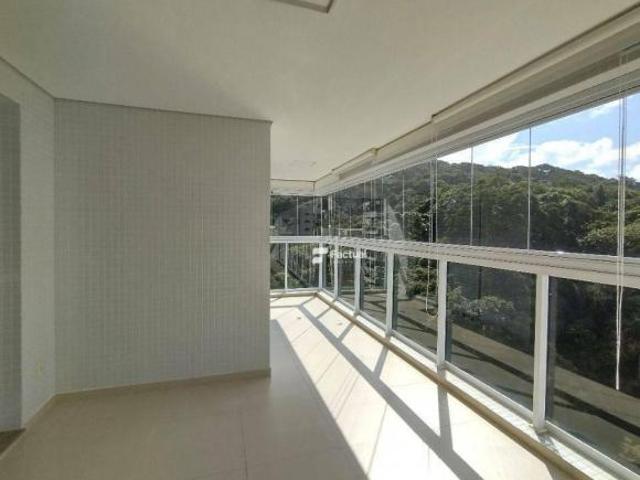 Apartamento com 3 dormitórios à venda, 125 m² por R$ 1.370.000,00 Pitangueiras Guarujá/SP