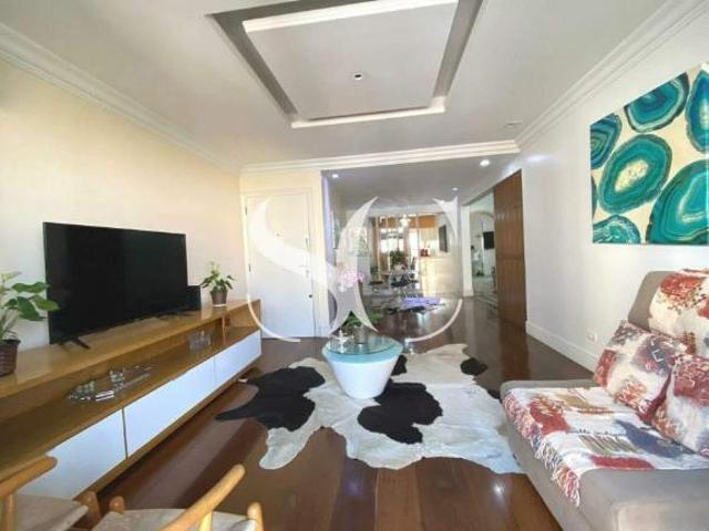 Vendo apartamento com 3 dormitórios no bairro da Pompéia em Santos