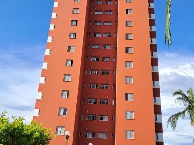 Vendo apartamento com 3 quartos no Jardim Têxtil