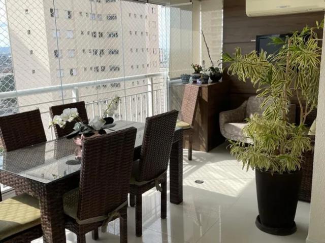 Vendo apartamento com 3 quartos no Tatuapé