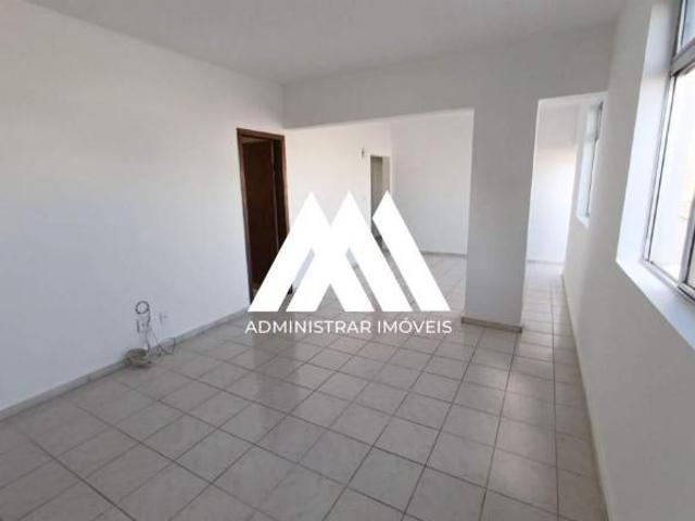 Vendo Apartamento com 03 quartos e 01 vaga de garagem, no centro Itaúna/Mg!