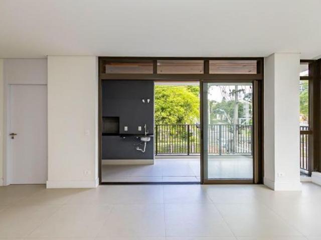 Vendo Apartamento com 132 m² e 3 quartos à venda em Campina do Siqueira
