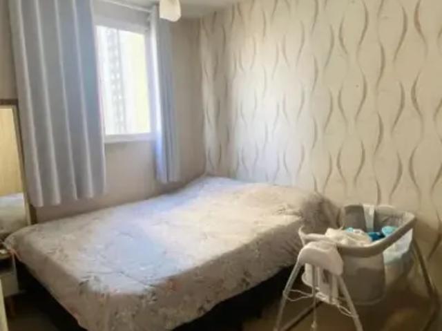 Vendo Apartamento com 2 quartos na Quarta Parada