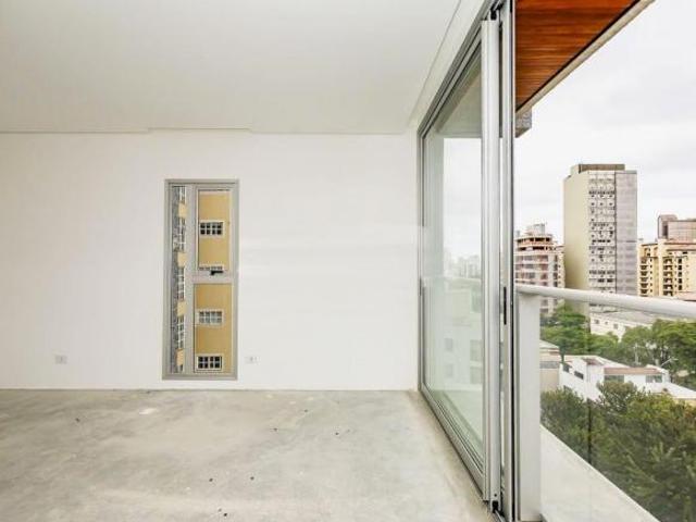 Vendo Apartamento com 2 quartos e 133 m² à venda em Bigorrilho