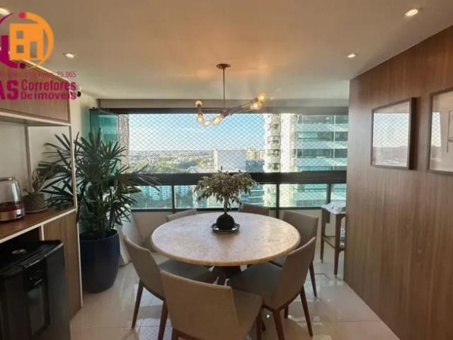 Vendo Apartamento com 84m2 reformado com 2/4, gabinete, Varanda Panorâmica, 01 vaga no Tribeca Manha