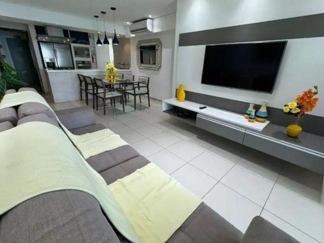 Vendo Apartamento com Três Quartos Frente Mar no Gonzaga Santos