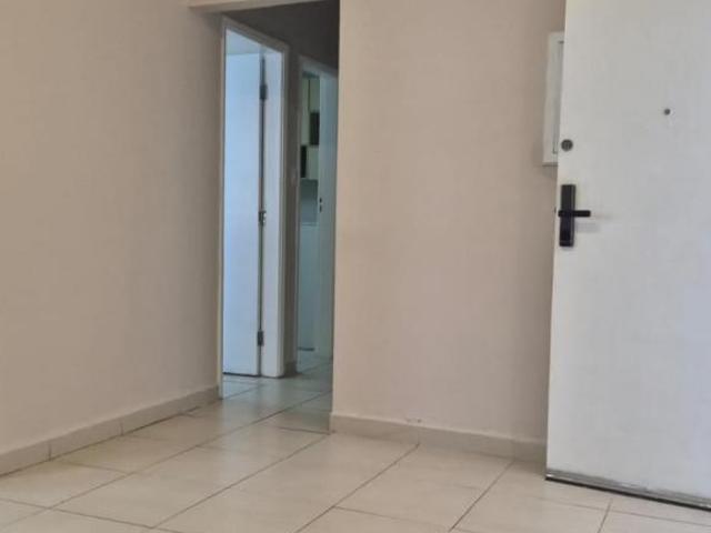 Vendo Apartamento de 1 dormitório revertido em 2, frente a praia no José Menino