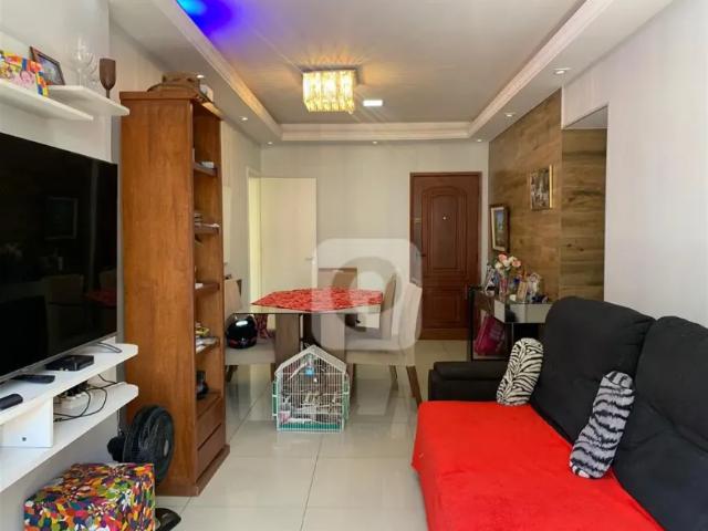 Vendo Apartamento de 2 quartos em Excelente Condomínio com Infraestrutura