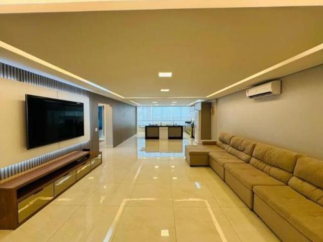 Vendo apartamento de alto padrão na Rua 03 em Vicente Pires !