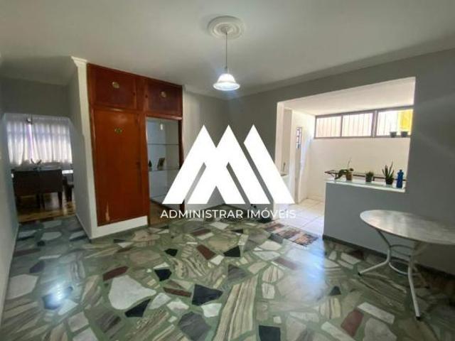 Vendo apartamento em Itaúna com excelente localização!