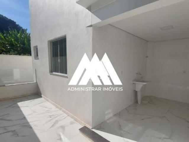 Vendo apartamento em Itaúna com localização central!