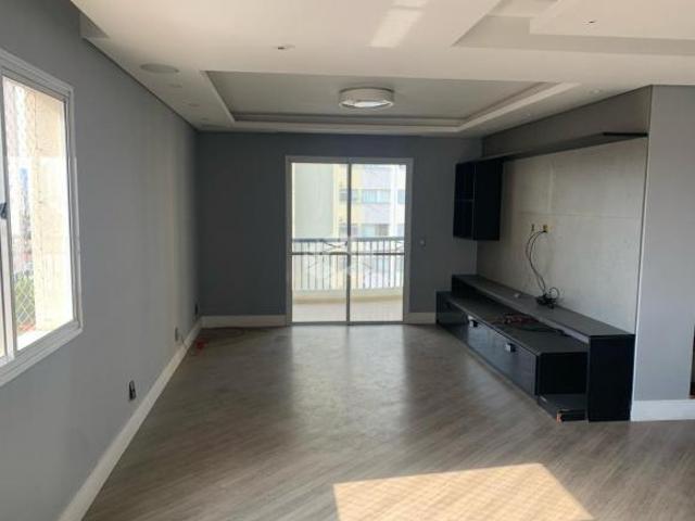 Vendo Apartamento em Santana com 3 dormitórios e 3 vagas de garagem demarcadas