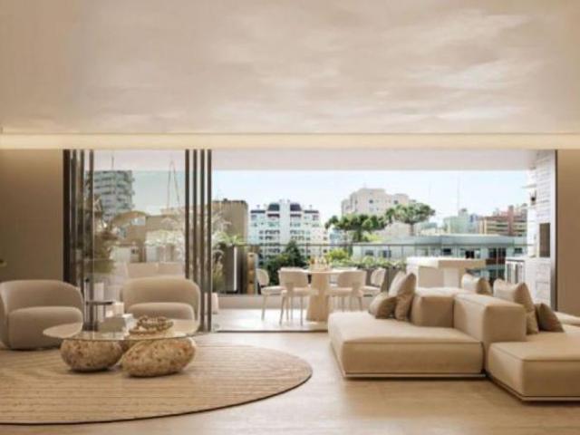 Vendo Apartamento Garden com 5 quartos e 502 m² à venda em Batel