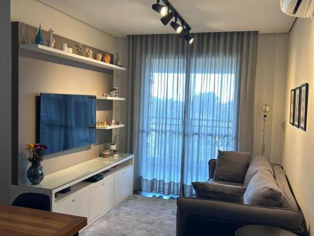 Vendo apartamento na Vila Gomes