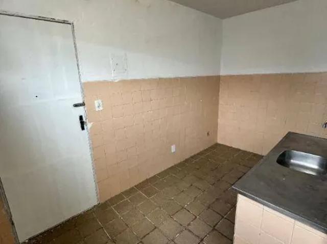 Vendo apartamento no terminal de Jardim AtlÃ¢ntico, 03 quartos e 70m2! R$90.000,00