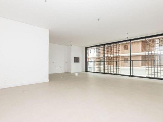Vendo Apartamento no Bigorrilho 2 Suítes com 2 Vaga de Garagem