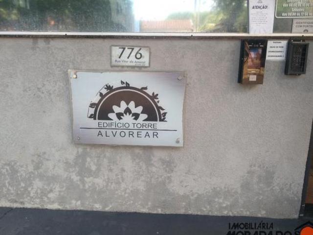 Vendo apartamento no condomínio RESIDENCIAL TORRE ALVOREAR, localizado no bairro Jardim Alvorada.São