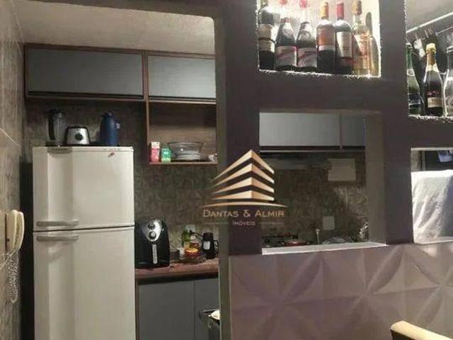 Vendo Apartamento No Condomínio Santa Cecilia com 2 dormitórios, 47 m² por R$ 220.000 Água Chat