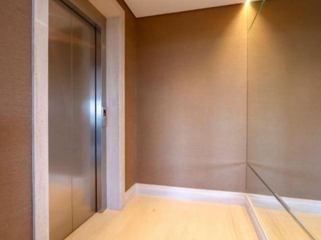 Vendo Apartamento no Ecoville 3 Suítes com 4 Vaga de Garagem