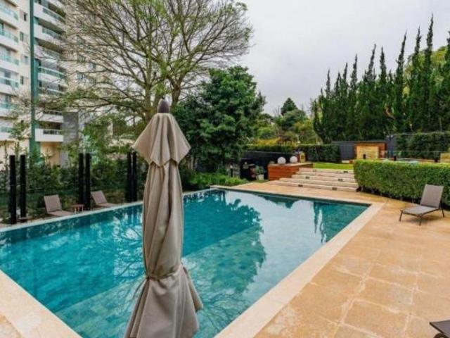 Vendo Apartamento no Mossunguê 3 Quartos 3 Suítes
