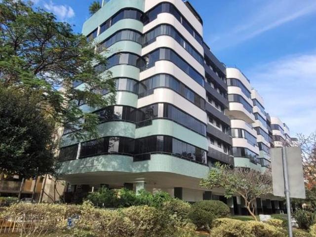 VENDO APARTAMENTO REFORMADÍSSIMO !