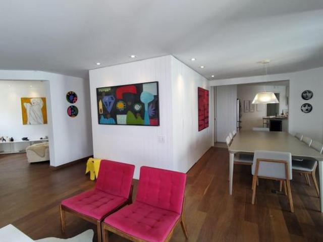 Vendo Apto Itaim 181m² 3 Dorms 2 Suítes 3 Vagas Total Reformado Muito Lazer