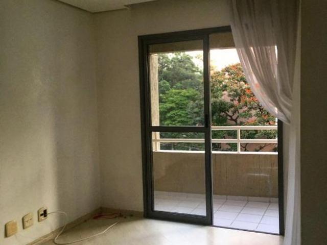 VENDO apto.1 quarto, lazer, em AV. PORTUGAL BROOKLIN São Paulo SP