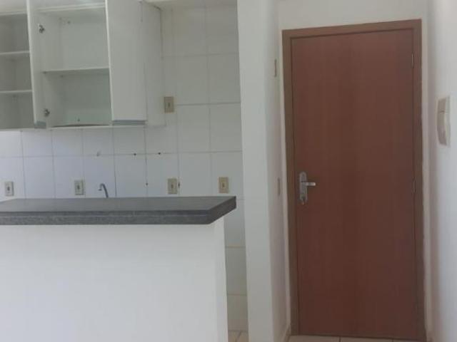 VENDO BELÍSSIMO APARTAMENTO EM VAL PARAISO DE GOIÁS ATRÁS DO MCDONALD’s!