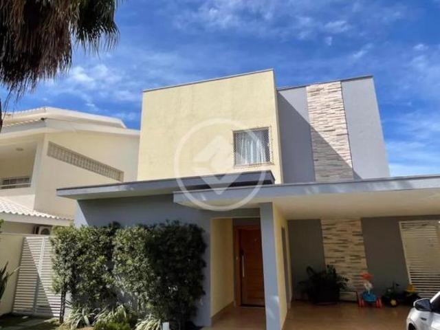 Vendo Belíssima Casa térrea no cond. Belvedere 1 com 280m² construídos e muito bem distribuídos send
