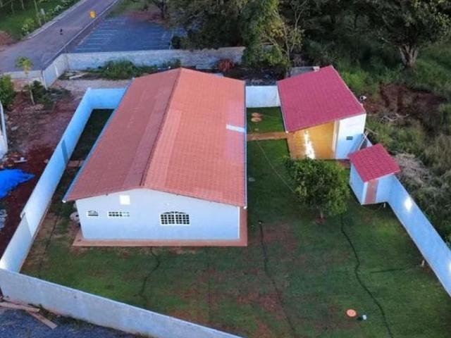 VENDO BELÍSSIMA CASA COM 04 SUÍTES 06 QUARTOS NO PARK WEY QUADRA 01 6198150 8787