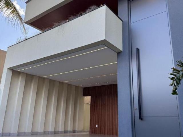 VENDO BELÍSSIMA CASA COM ARMÁRIOS SENDO 03 SUÍTES NA RUA4C CHÁCARA 05 AC IMÓVEL!