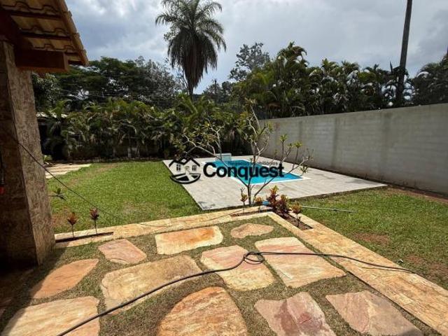 Vendo Belíssima Casa em Condomínio, Juatuba 3 Quartos com suíte e lazer completo !
