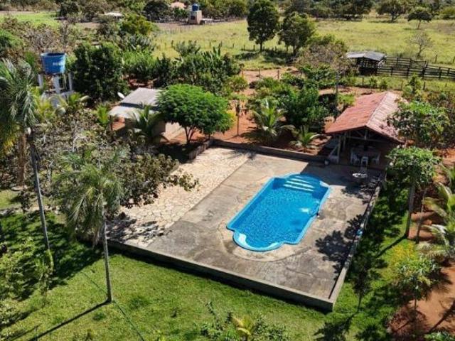 VENDO BELÍSSIMA CHÁCARA EM PADRE BERRANDO COM 30.000m2 OU SEJA 03 HECTARES COM PISCINA ARBORIZADA!