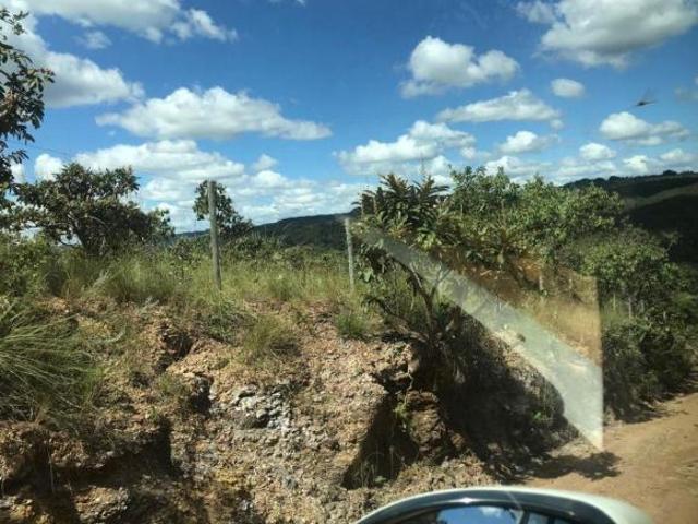 VENDO BELÍSSIMA CHÁCARA/SITIO COM 04 HECTARES OU 40 mil m2 AC CARRO e imóvel 98150 8787