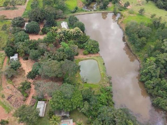 VENDO BELÍSSIMA FAZENDA NO GIRA SOL A 50 km do DF TODA COM CASA GRANDE CASA DE CASEIRO AÇUDE DE!