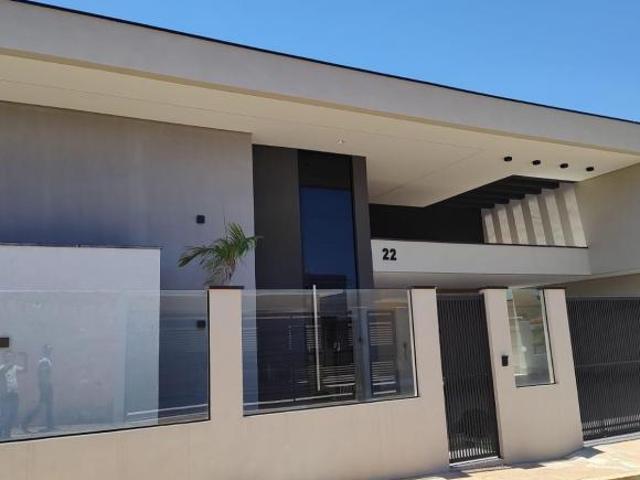VENDO CASA MODERNA COM ARMÁRIOS PRONTA PARA MORAR COM PISCINA E CHURRASQUEIRA!