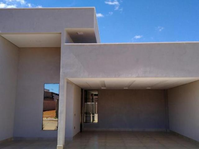 VENDO CASA MODERNA COM 03 SUÍTES COM PISCINA E CHURRASQUEIRA 98150 8787