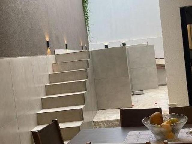 VENDO CASA MODERNA EM CONDOMÍNIO FECHADO NA ARNIQUEIRA