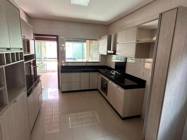 VENDO CASA MODERNA EM VICENTE PIRES COM PISCINA LINDA VISTA!